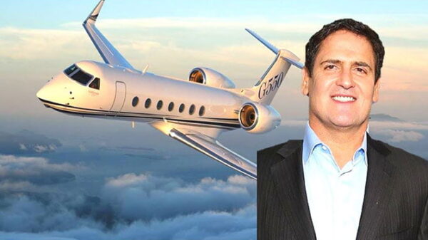 Top 10 Celebrity Private Jets - AirCARE1